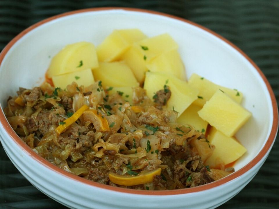 Hackfleisch-Weißkohl-Pfanne von Kreativ_Küche| Chefkoch