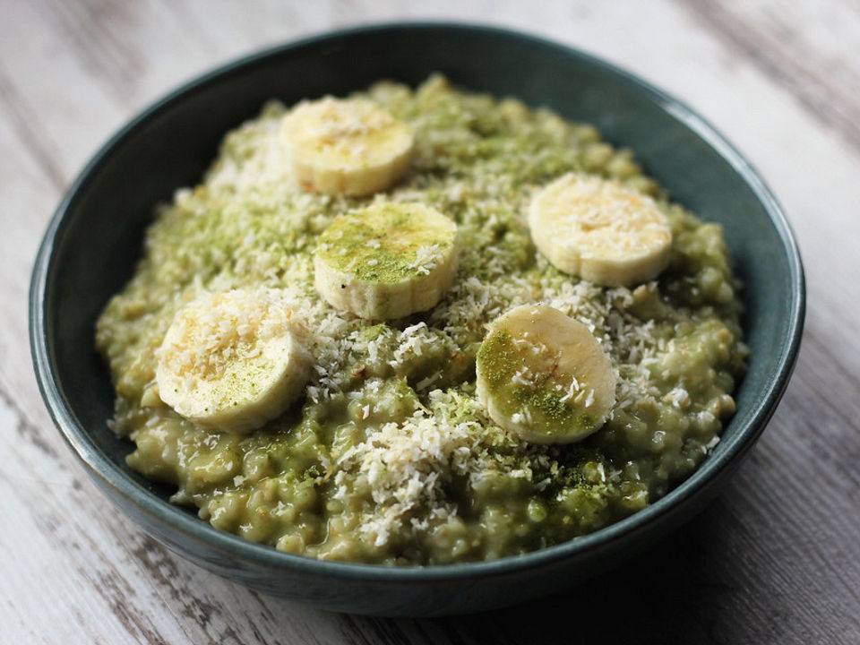 Matcha-Kokos-Porridge mit Banane von gloryous| Chefkoch