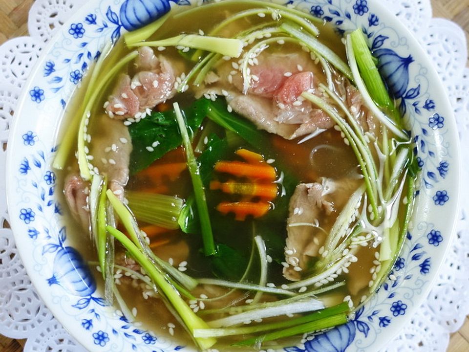 Herzhafte chinesische Rindfleischsuppe von dieter_sedlaczek| Chefkoch