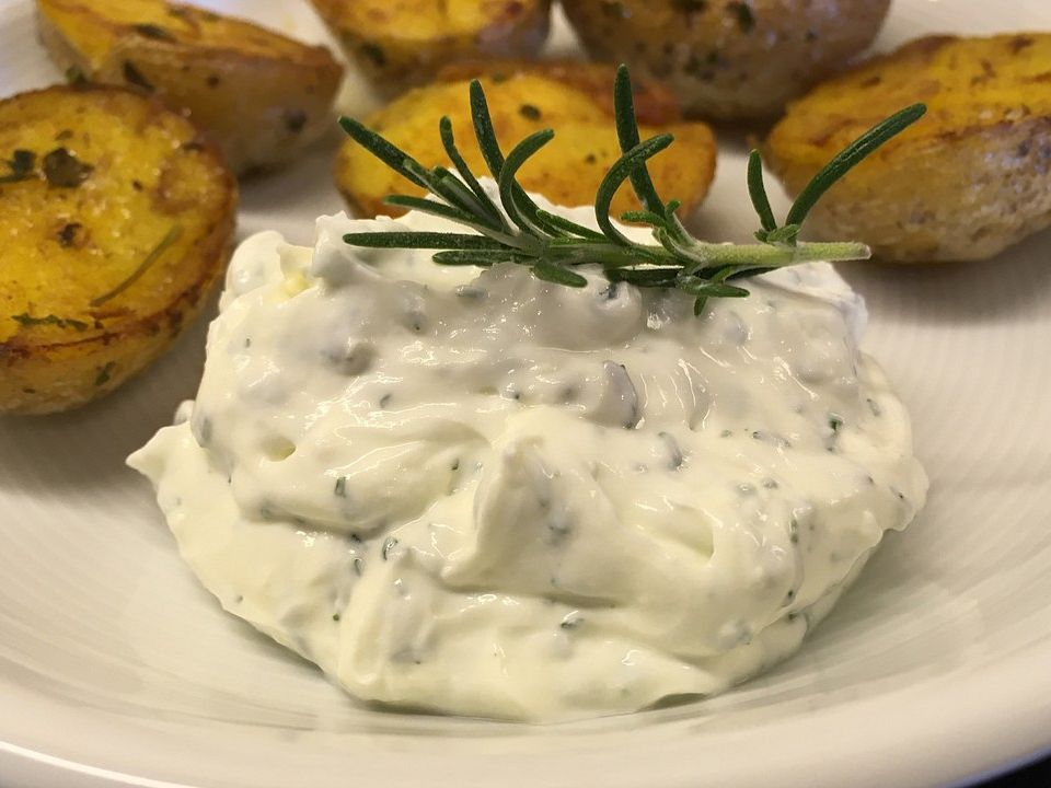 Einfacher und schneller Sommer-Dip von Polokuffi| Chefkoch