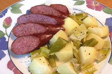 Burenwurst mit Lauch-Kartoffeln von löwewip| Chefkoch