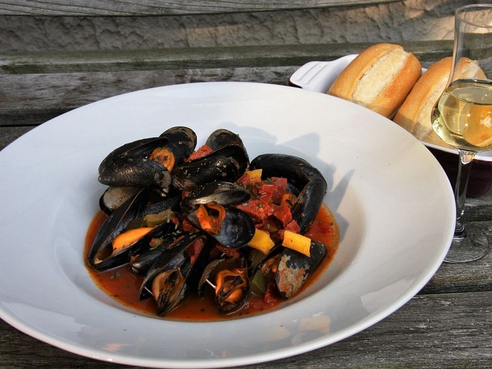 Muscheln mit Chorizo von Stäbchen92| Chefkoch