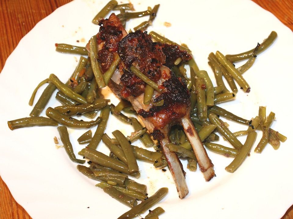 Lammkrone mit Dattel-Chili-Paste von Klaumix| Chefkoch