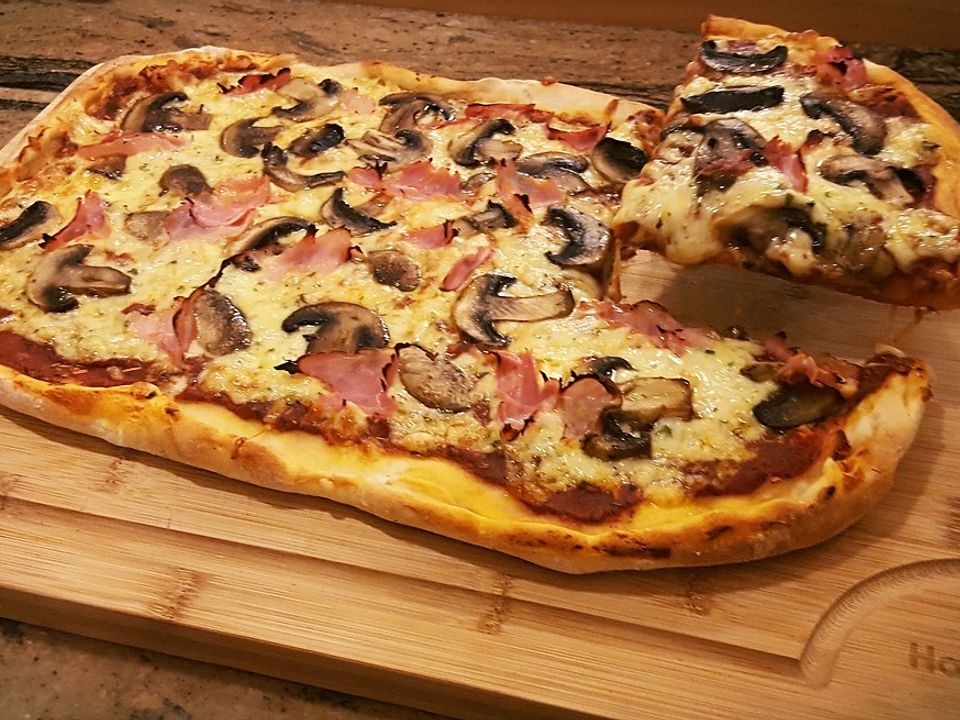 Pizza Regina von Chrissyell| Chefkoch