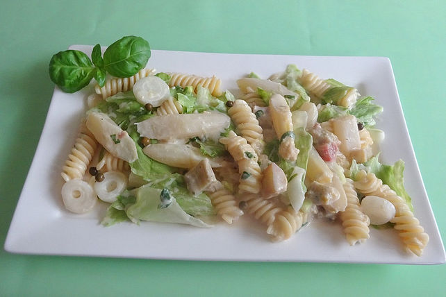 Fusilli Primavera - Fusilli mit Spargel, Rhabarber, Rucola und ...