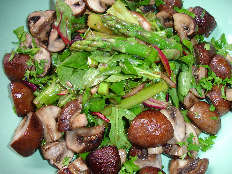 Salat mit Spargel und Pilzen von dodith| Chefkoch