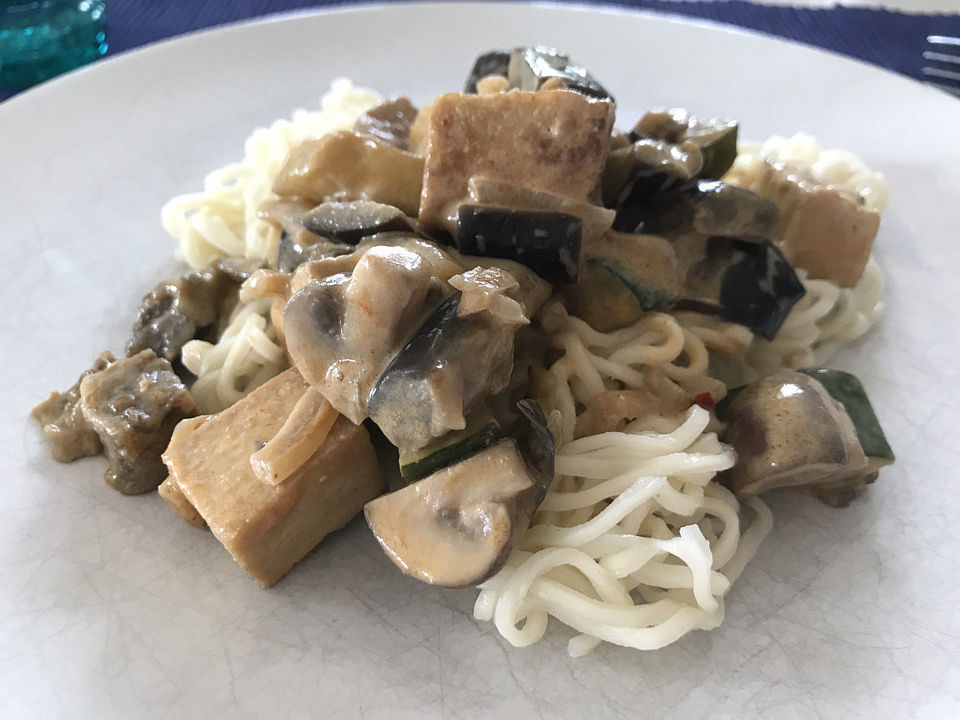 Curry-Gemüse mit Tofu von Ilovebeingavegetarian| Chefkoch