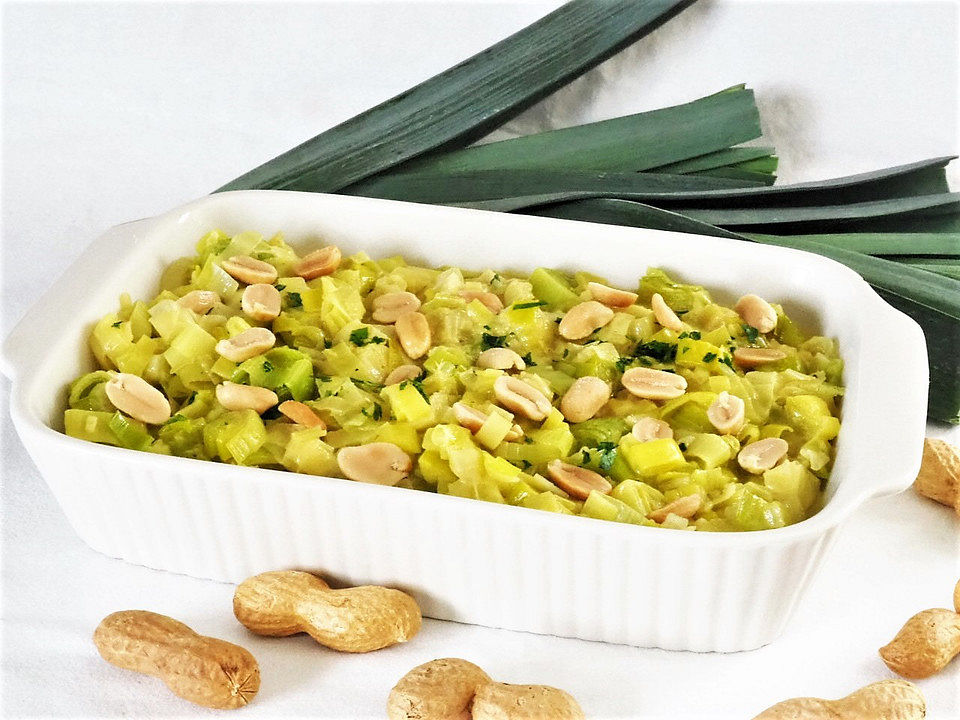 Lauchgemüse mit Kokosmilch und Erdnüssen von trekneb| Chefkoch