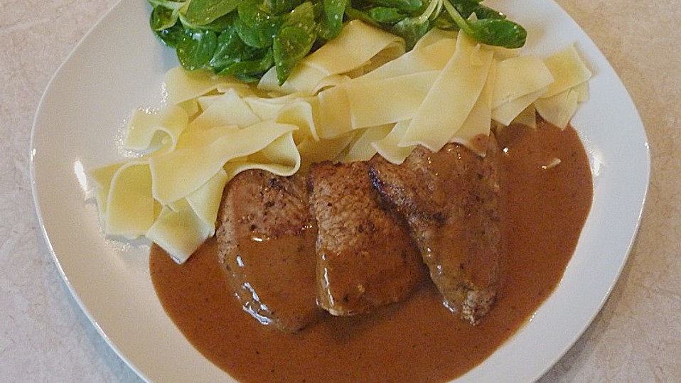 Schweineschnitzelchen in Marsalasauce von judith