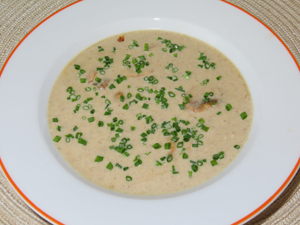 Pilzcremesuppe mit Käse von momu17| Chefkoch