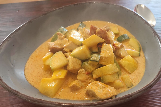 Baby Boo bzw. Jack be little Kürbis-Curry mit Hühnchen, ohne Kokosmilch ...