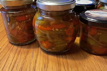 Süß-sauer eingelegte Chilis von Petra180465| Chefkoch