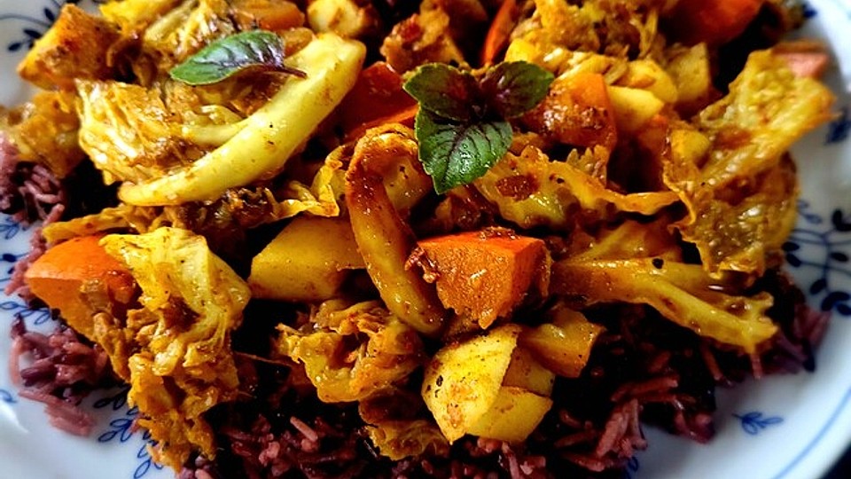 Wirsing-Kürbis-Curry mit Thunfisch von monhe| Chefkoch