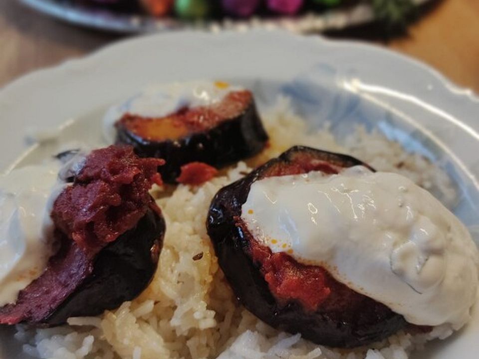 Borani Badenjan mit Palaw - Auberginen mit Reis und Joghurt von ...