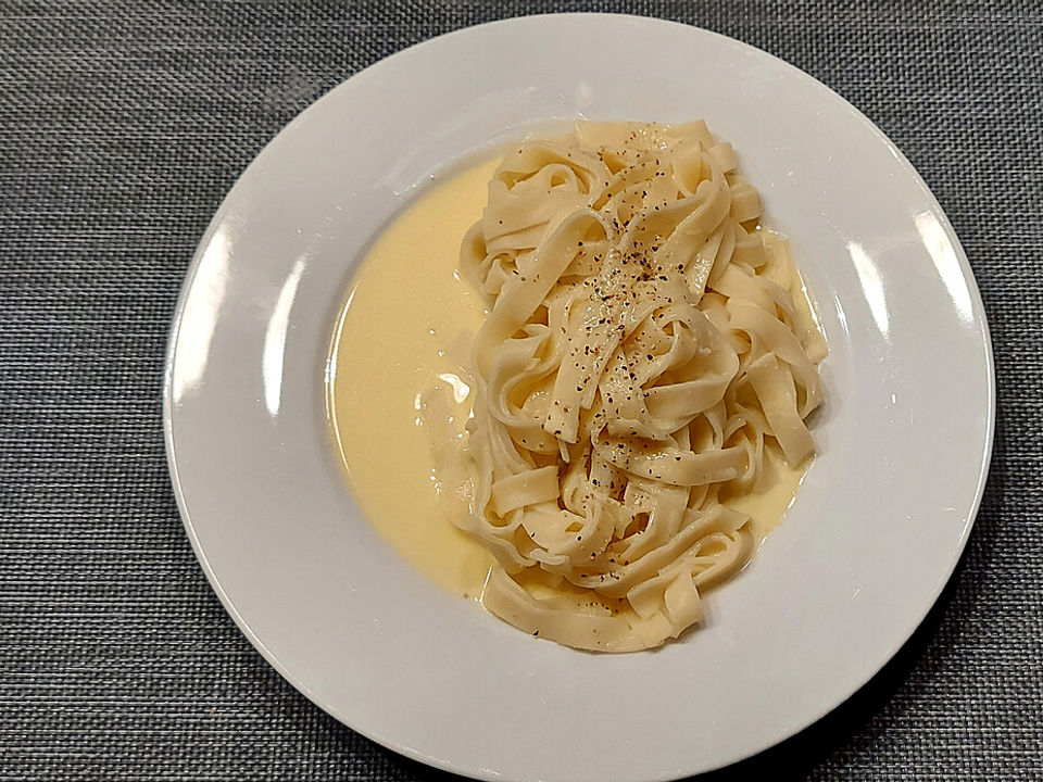 Tagliolini al limone - Tagliolini mit Zitronenbutter von ...