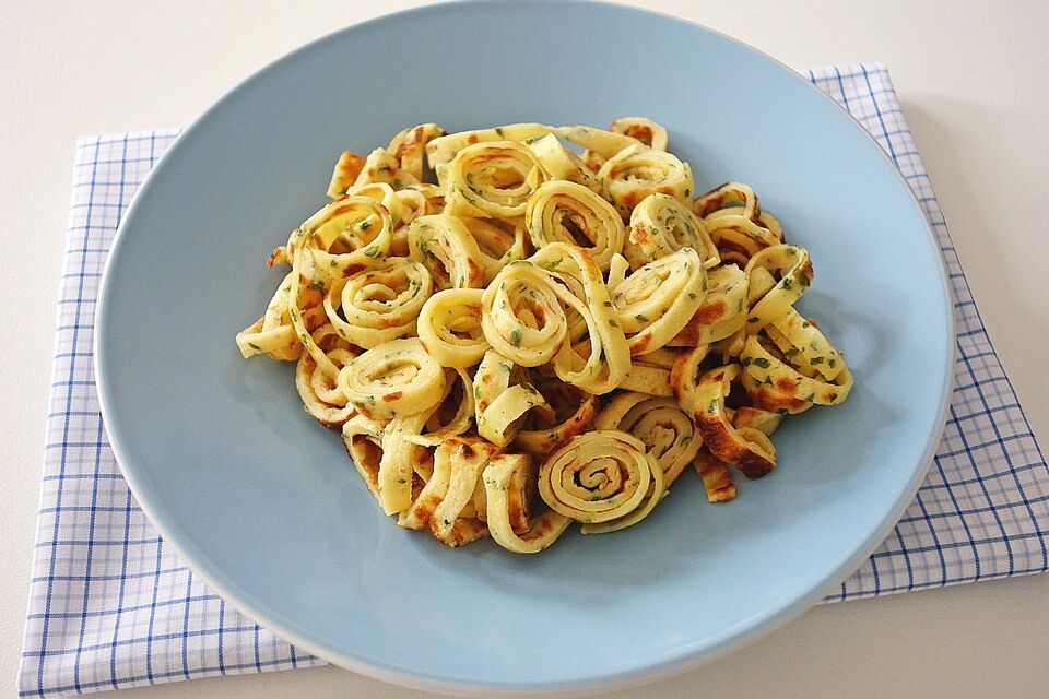 Schwäbische Flädle/Frittaten von Remy_aus_Ratatouille