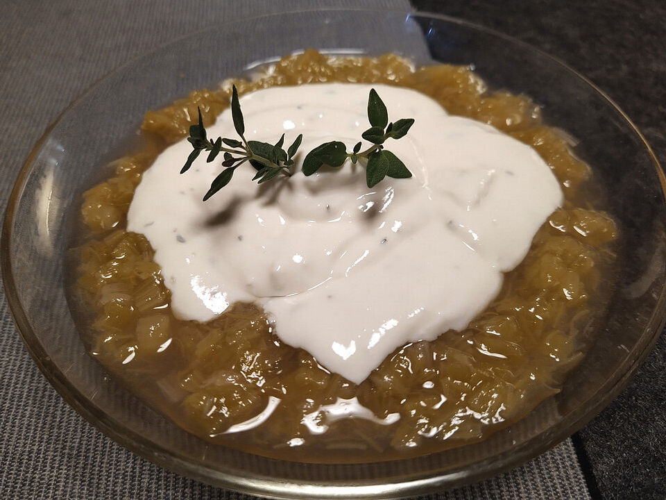 Ricotta-Creme mit Rhabarber, Thymian und Honig von Watzfrau| Chefkoch
