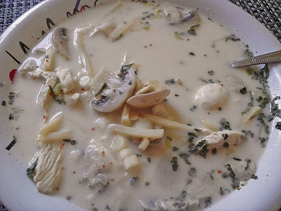 Thailändische Tom Kah Gai Suppe von me_flay| Chefkoch
