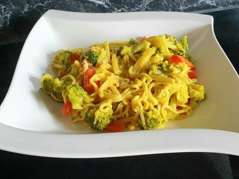 One-Pot Pasta mit Mie-Nudeln von moorool76| Chefkoch