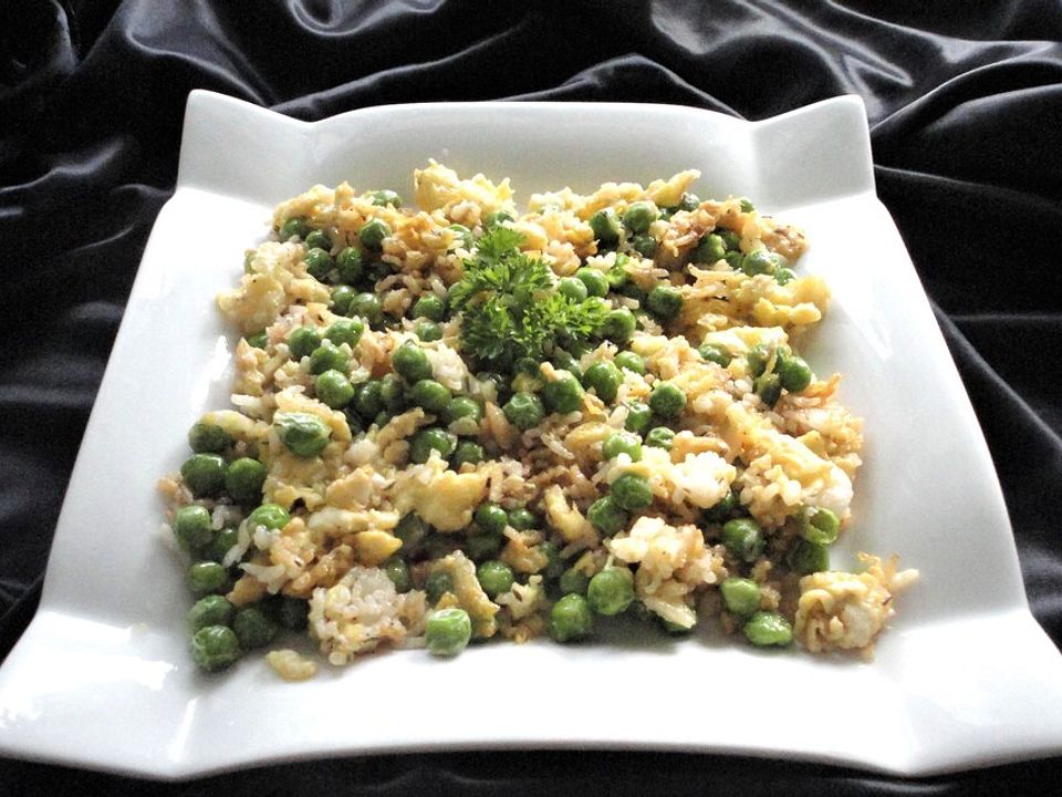 Gebratener Reis mit Erbsen und Ei von Mooreule| Chefkoch