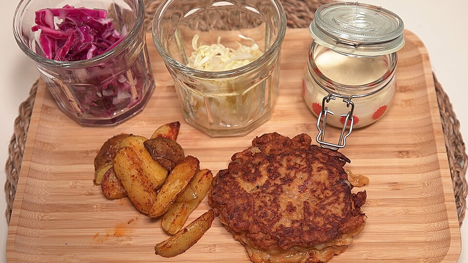 Schnitzel im Kartoffelteigmantel - Černohorský rezeň von DasperfekteDinner