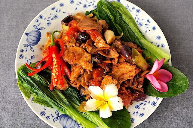 Cap Cay mit Huhn und Pak Choi in Austernsauce von dieter_sedlaczek ...