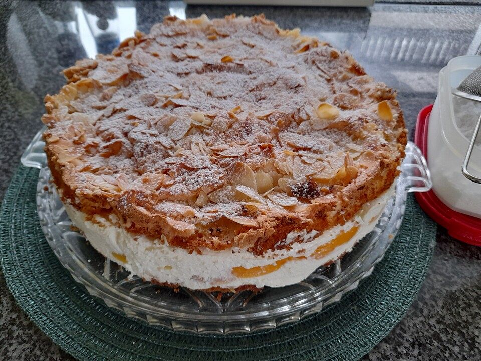 Baiser-Mandeltorte mit Pfirsichen von Anaid55| Chefkoch