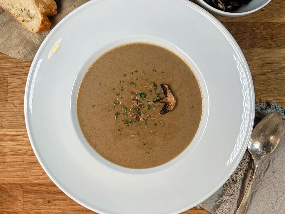 Maronen-Maronensuppe mit Pastinake von lesec| Chefkoch