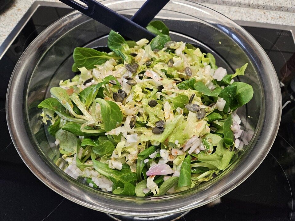 Grüner Wintersalat von Juulee| Chefkoch