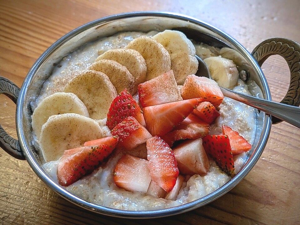 Erdbeer-Bananen-Apfel-Zimtporridge von 9df4a6e45158e91506e8090847749ac5 ...