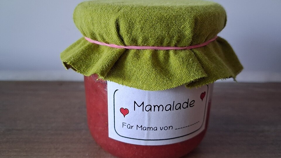Mamalade - Erdbeermarmelade zum Muttertag von Texte-schreiben-im-Unterricht