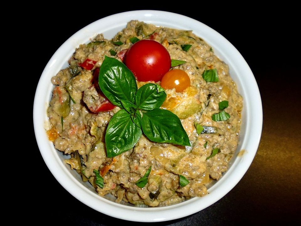 Zucchini - Tomaten Gehacktes von Linili87| Chefkoch