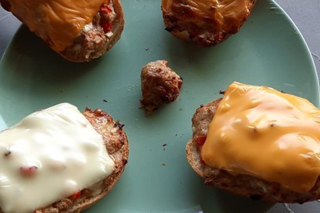 Überbackener Toast mit Mett von MilaBaby
