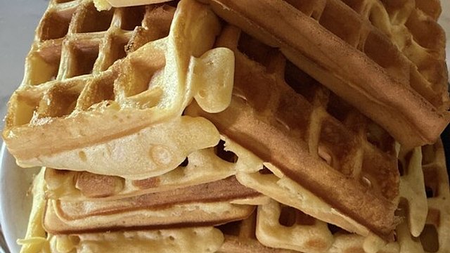 Waffelteig - perfekte Waffeln schnell & einfach