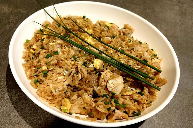 Gebratener Reis mit Huhn und Ei| Chefkoch
