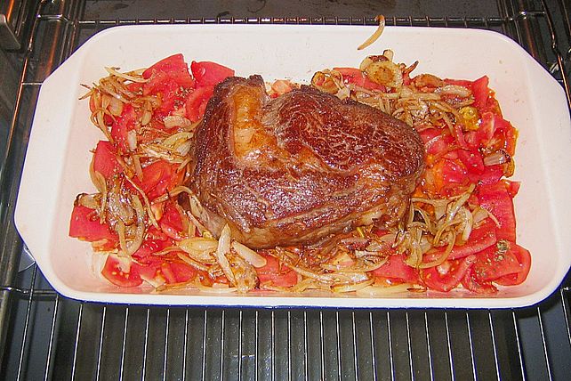 Gebratene Hochrippe mit Tomaten von schasti| Chefkoch