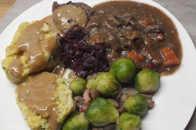 Hirschgulasch von gschroeter| Chefkoch