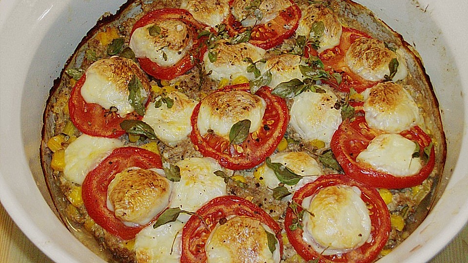 Hackfleisch - Pizza mit Mozzarella von Angroma