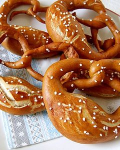Laugenbrezel Rezepte | Chefkoch