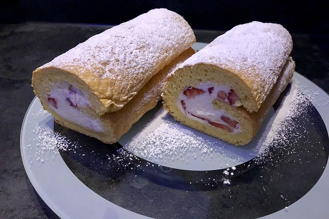 Erdbeerroulade von tinikuhl| Chefkoch