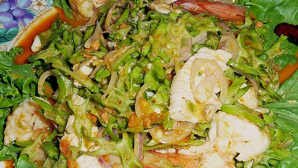 Yam Tua Puu – Thai Flügelbohnensalat mit Schweinehack und Garnelen von ...