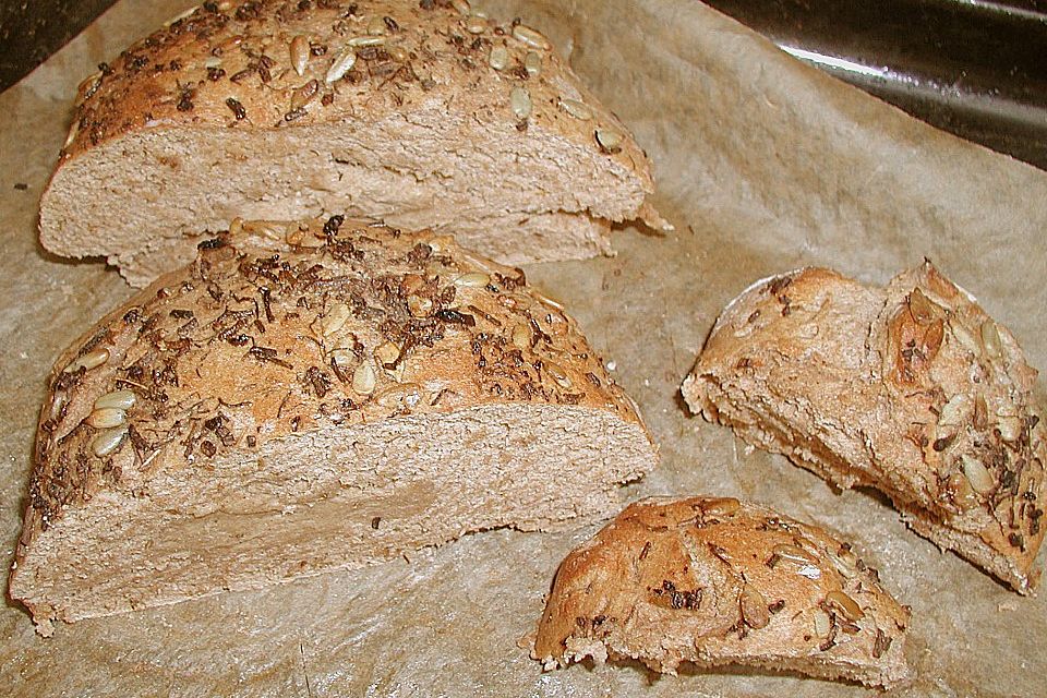 Buttermilch - Kümmel - Brot von lieschen111