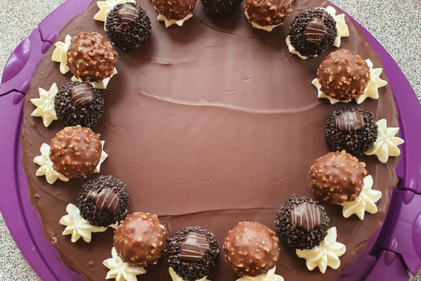 Ferrero - Rocher - Torte von bluemoon25 | Chefkoch