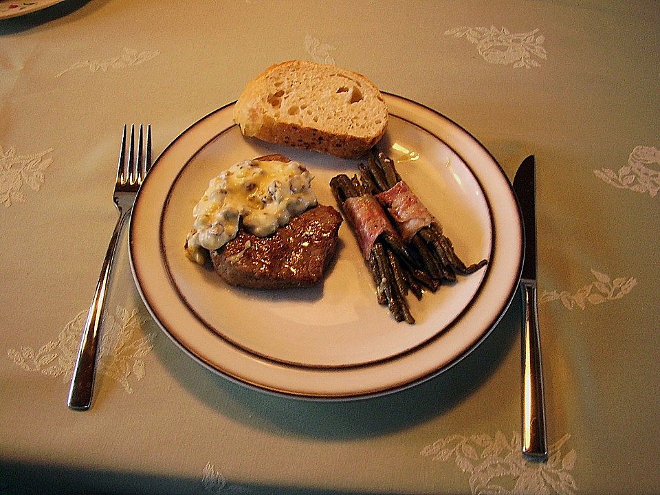 Rinderhüftsteak mit Pfifferlingsrahmsauce von StarKoch66 | Chefkoch