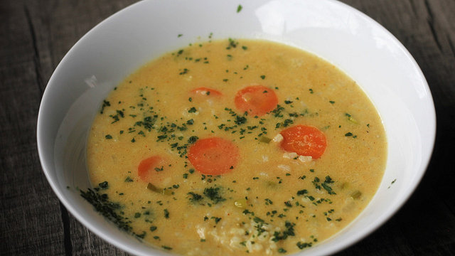 Scharfe asiatische Thai Suppe vegetarisch von hollowman